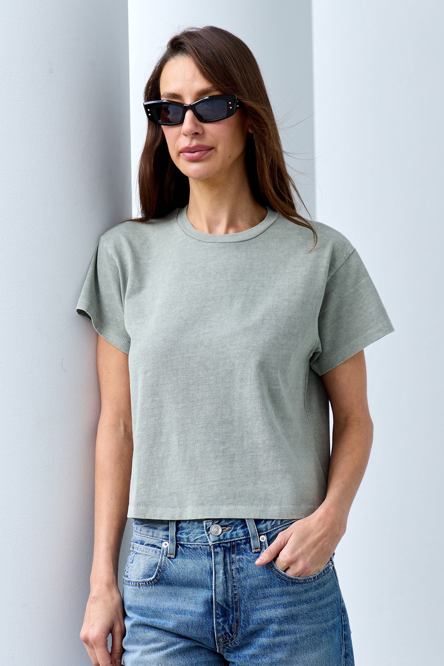 Square Tee – Samantha Ogilvie